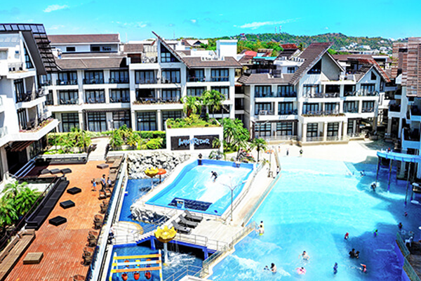 Crown Regency Suites & Residences:Crown Regency Hotels & Resorts